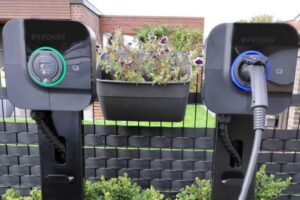 When to Choose a Wall Charger - EV Power